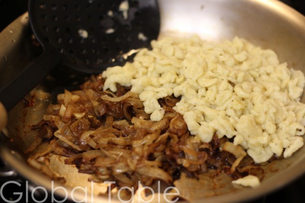 Austrian Spaetzle with cheese and caramelized onion | KasNocken ...