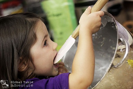 Dulce de Leche Stuffed Cookies | Alfajores | Global Table Adventure